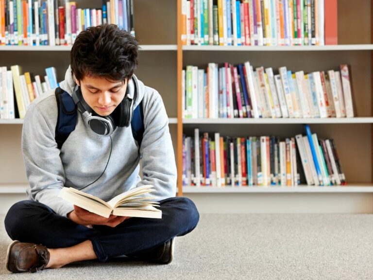 17 livros que conquistam adolescentes pelo mundo, entre eles Best ...